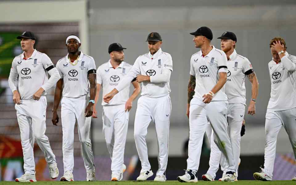 Ashes 2025-26: Australia and England players to mourn lives lost in ...